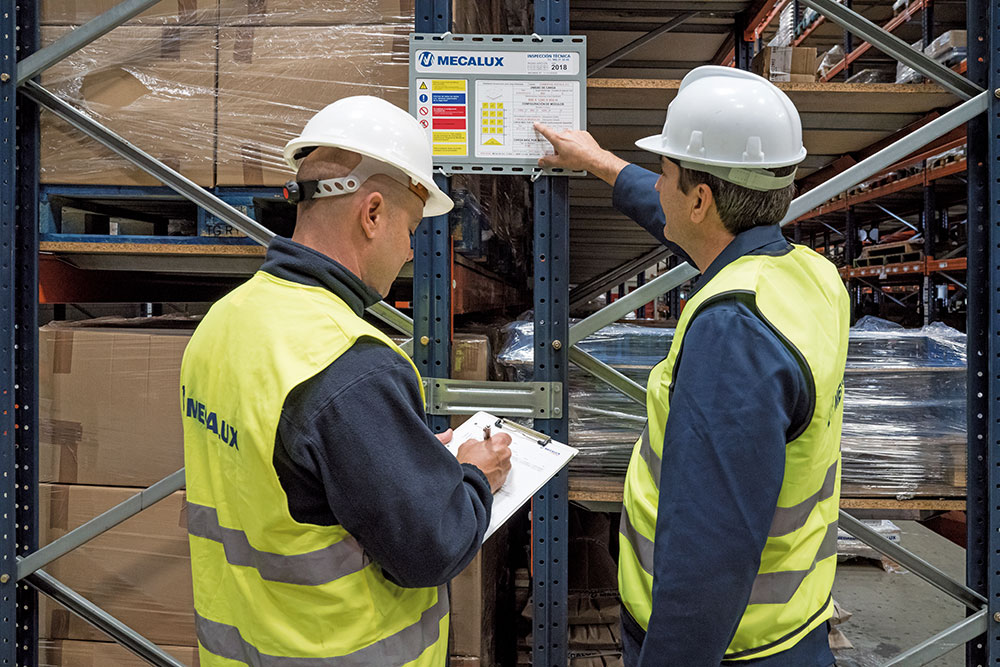 Magazijnkeuring | Stellingen keuren - Mecalux.be